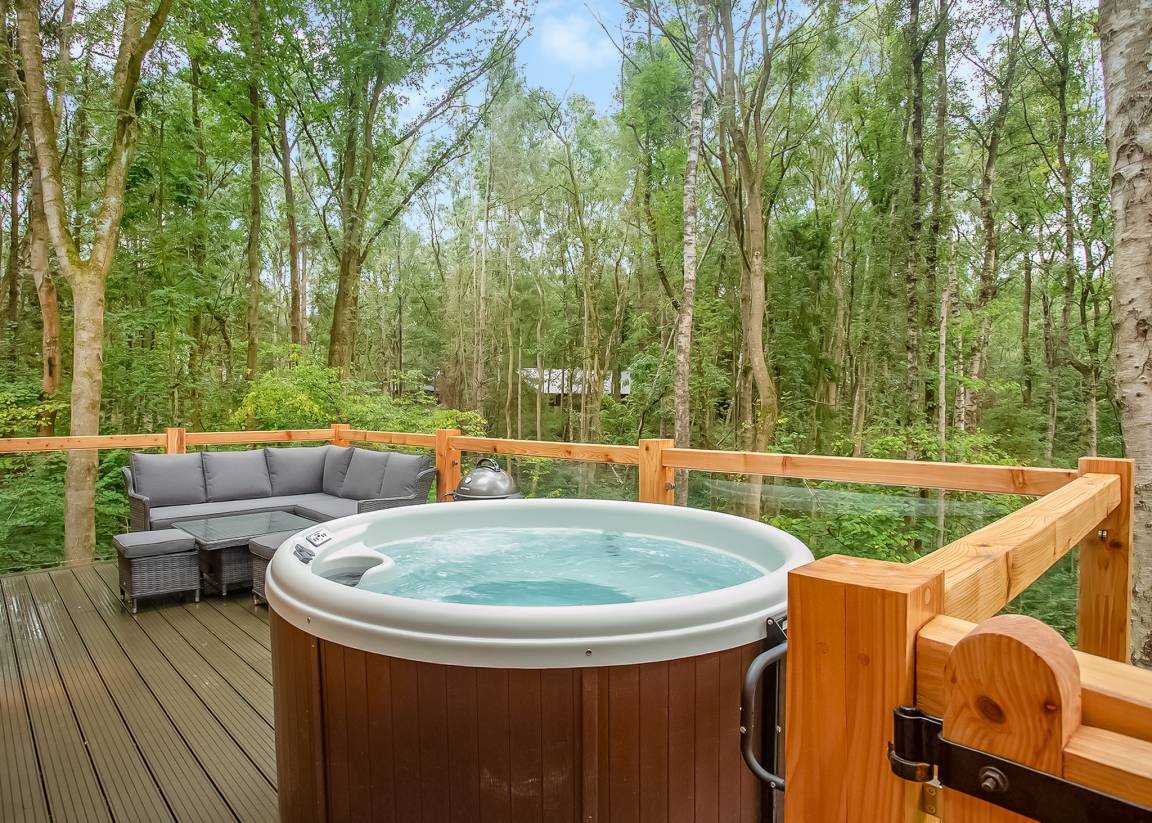 Chalet ∙ 3 Bedrooms ∙ 6 Guests - Cheshire