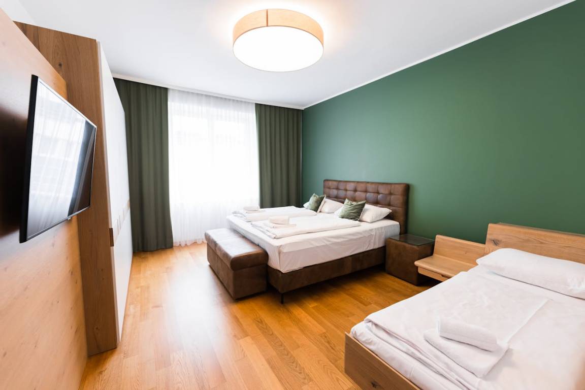 85 M² Ferienwohnung ∙ 2 Schlafzimmer ∙ 7 Gäste - Korneuburg