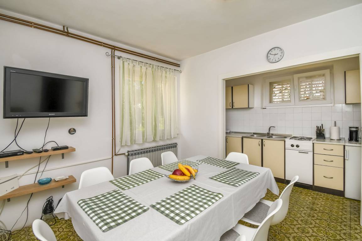 80 M² Apartment ∙ 3 Bedrooms ∙ 8 Guests - Makarska