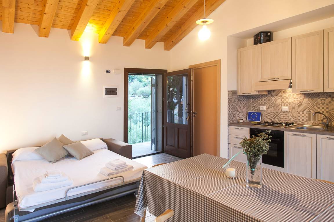 Farmhouse ∙ 1 Bedroom ∙ 5 Guests - Milo