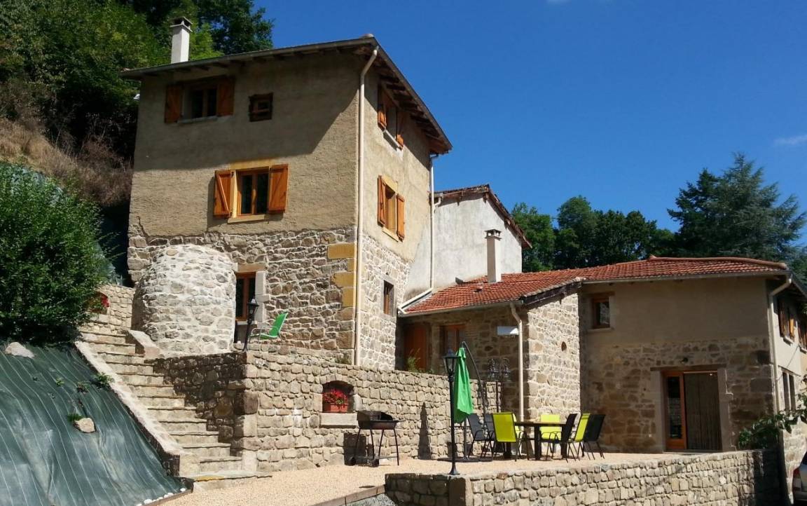 180 M² Gîte ∙ 6 Bedrooms ∙ 15 Guests - Beaujolais