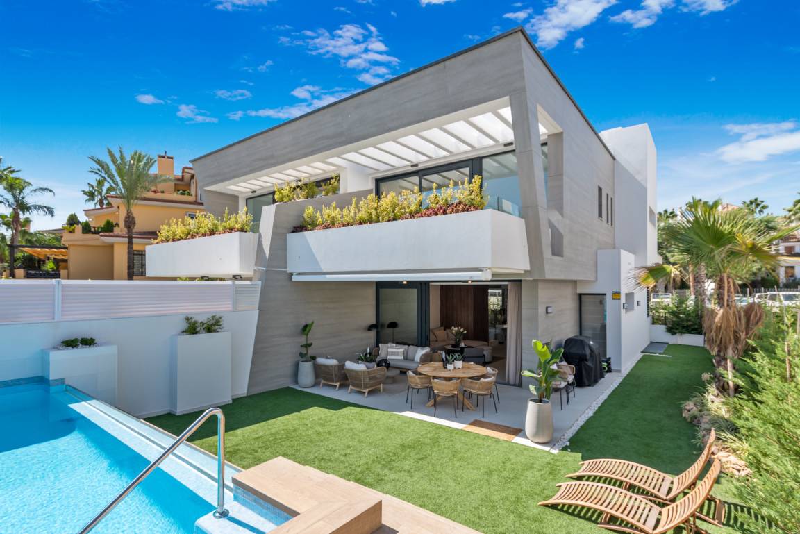 280 M² Ferienhaus ∙ 5 Schlafzimmer ∙ 10 Gäste - Puerto Banús