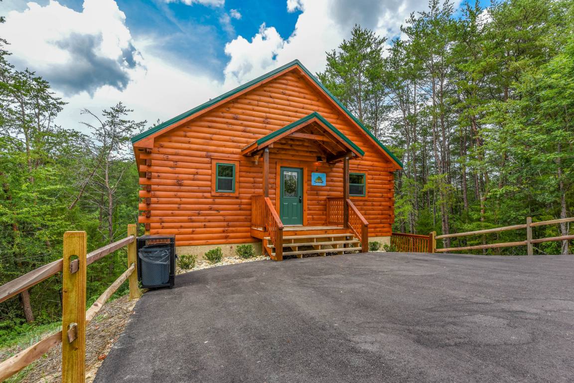 153 M² House ∙ 2 Bedrooms ∙ 8 Guests - Pigeon Forge, TN