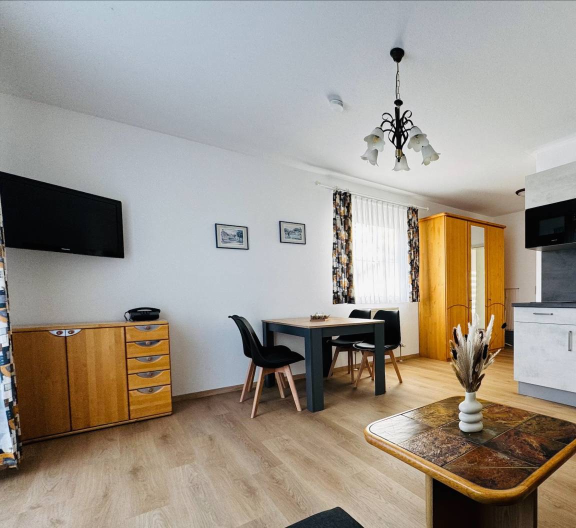 58 M² Ferienwohnung ∙ 1 Schlafzimmer ∙ 3 Gäste - Abensberg