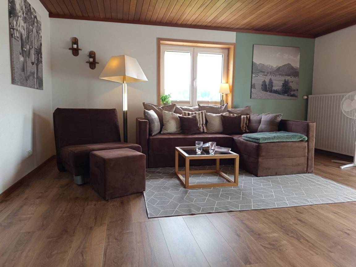 106 M² Ferienwohnung ∙ 2 Schlafzimmer ∙ 6 Gäste - Thalkirchdorf (Kirchdorf)