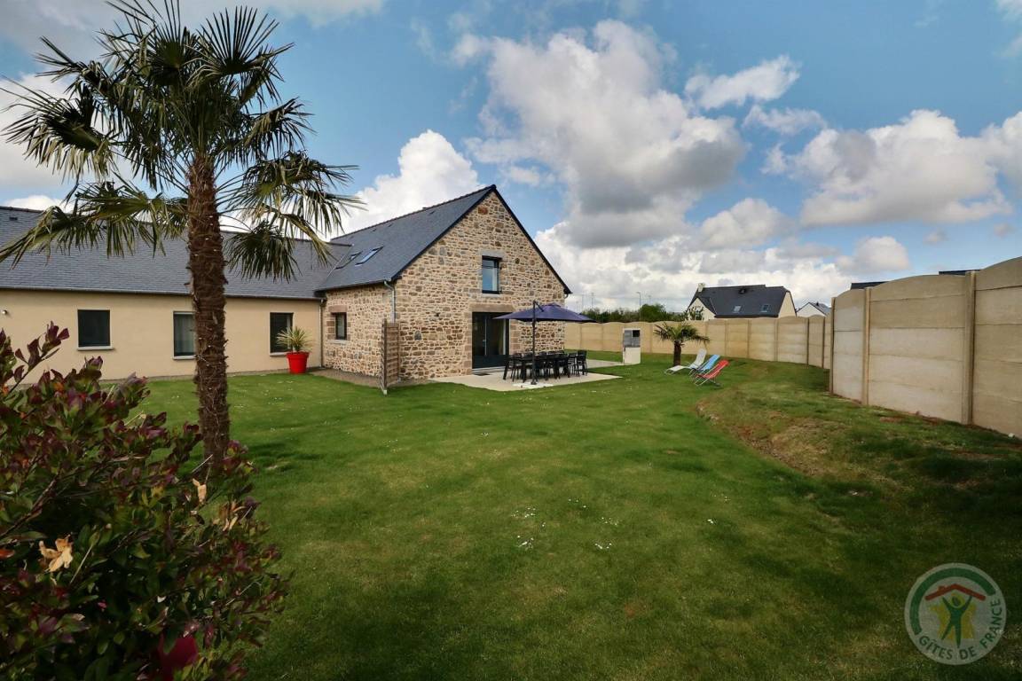 180 M² Gîte ∙ 4 Chambres ∙ 10 Personnes - Miniac-Morvan
