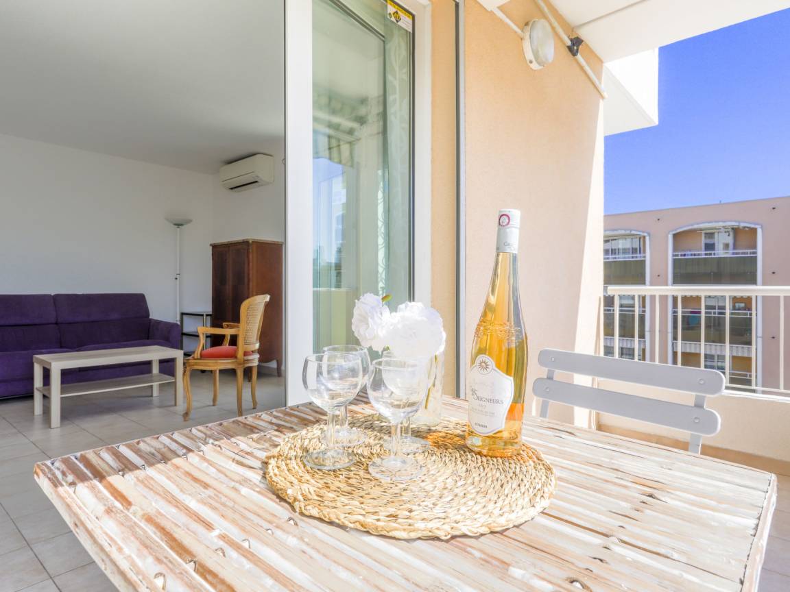 77 M² Appartement ∙ 2 Chambres ∙ 6 Personnes - Nice