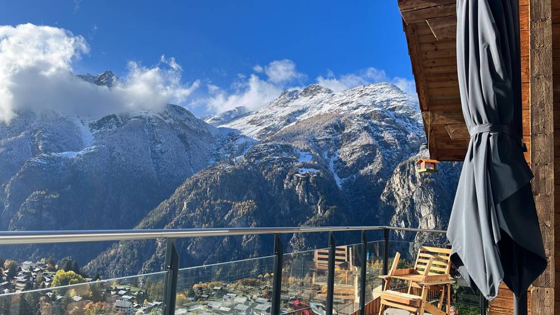 Ferienhaus ∙ 3 Schlafzimmer ∙ 8 Gäste - Grächen