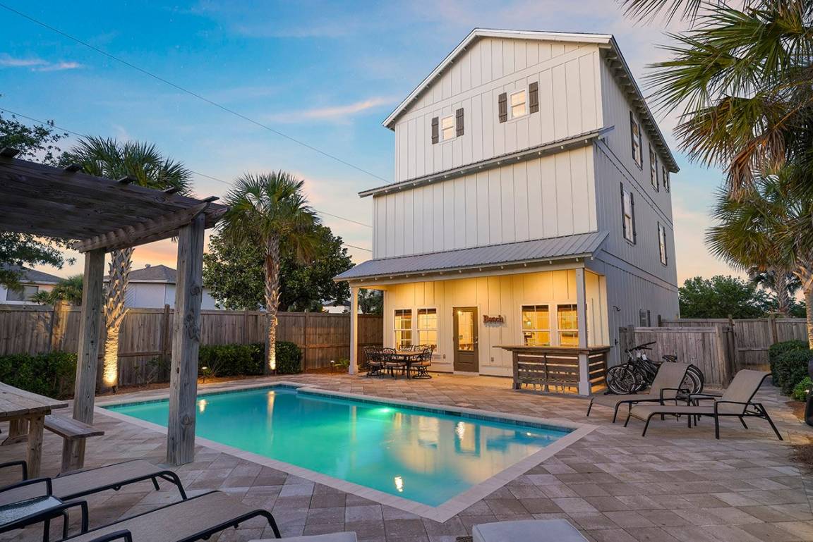 316 M² House ∙ 7 Bedrooms ∙ 24 Guests - Miramar Beach, FL