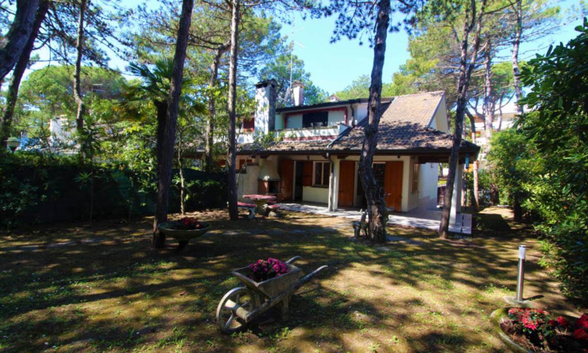 110 M² Villa Vacanza ∙ 4 Camere Da Letto ∙ 8 Ospiti - Lignano Sabbiadoro