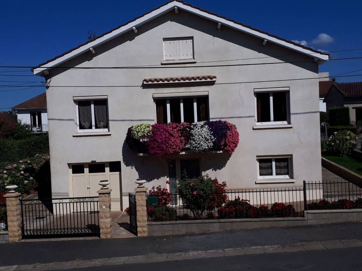 30 M² Appartement ∙ 1 Chambre ∙ 2 Personnes - Figeac