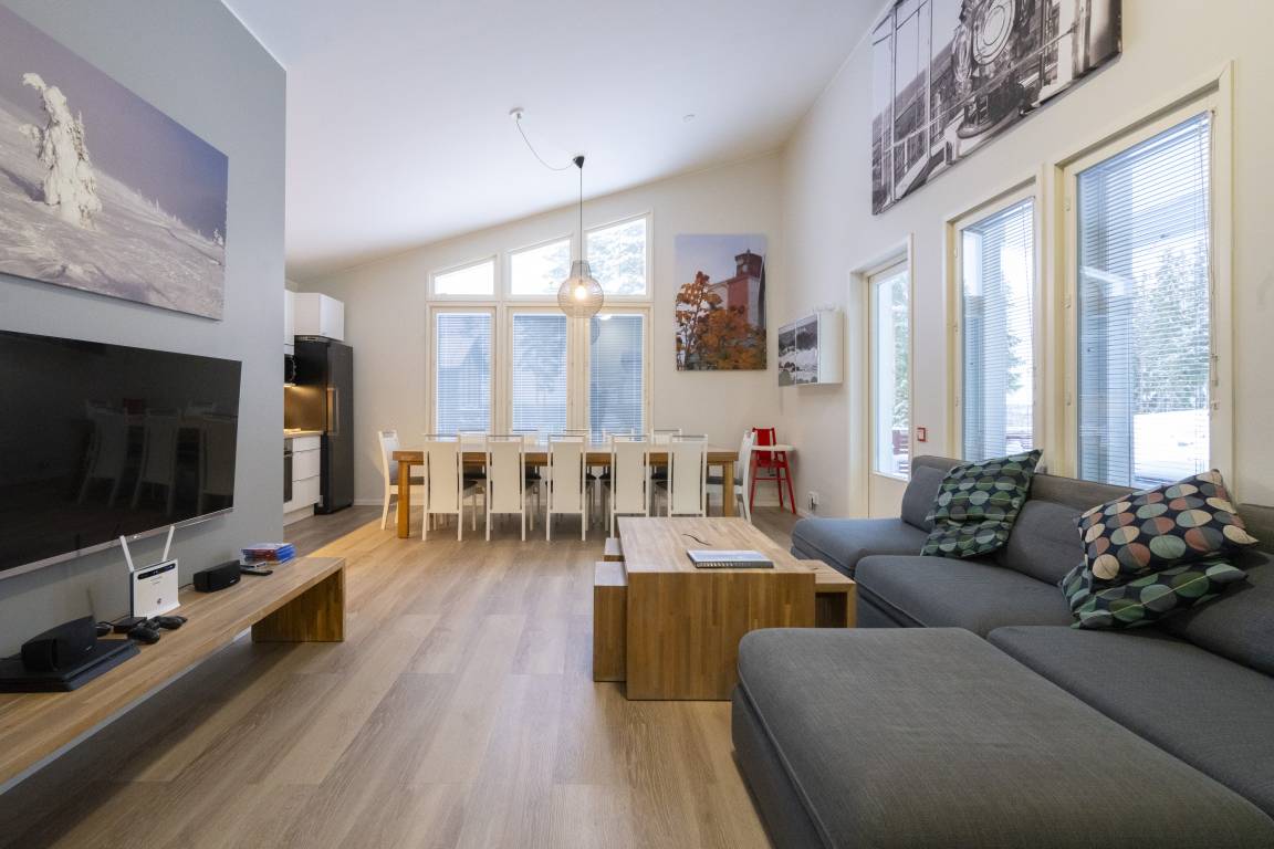 Villa ∙ 4 Makuuhuonetta ∙ 12 Vierasta - Pirkanmaa