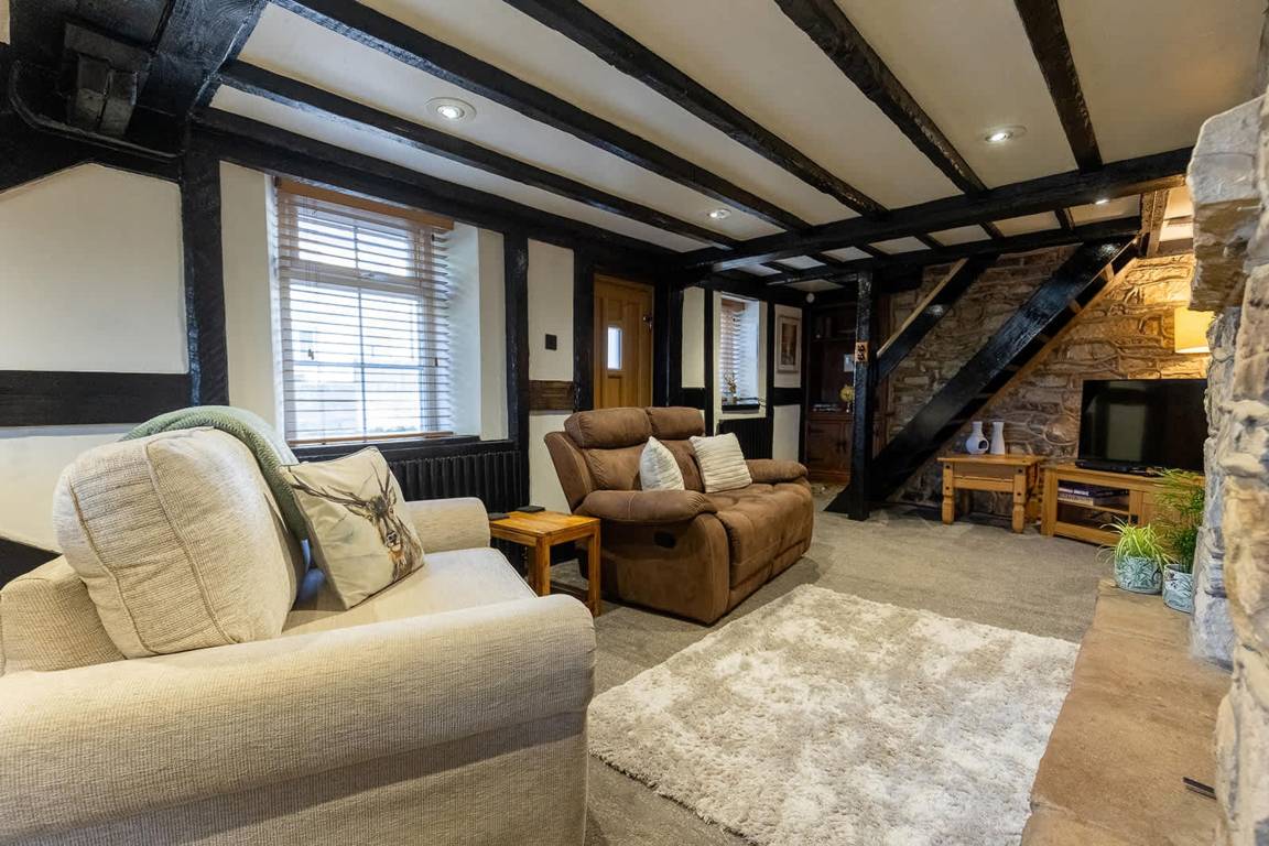 Apartment ∙ 3 Bedrooms ∙ 4 Guests - Maryport