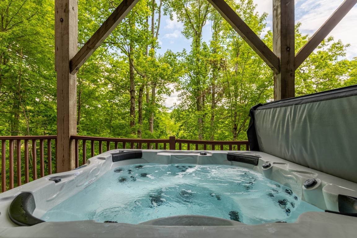 House ∙ 4 Bedrooms ∙ 8 Guests - Blowing Rock, NC