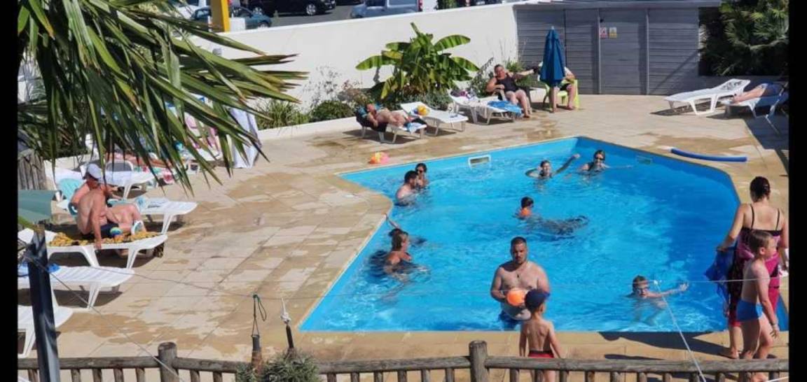 25 M² Caravan ∙ 2 Bedrooms ∙ 4 Guests - Marennes