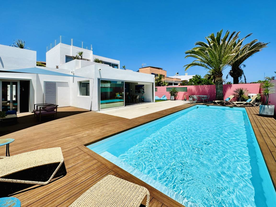 174 M² House ∙ 4 Bedrooms ∙ 8 Guests - Corralejo