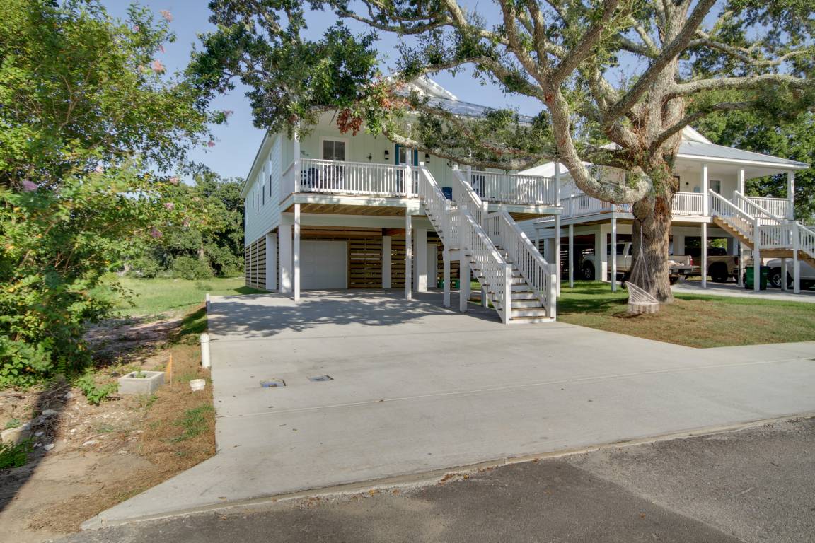 171 M² House ∙ 4 Bedrooms ∙ 12 Guests - Gulfport, MS