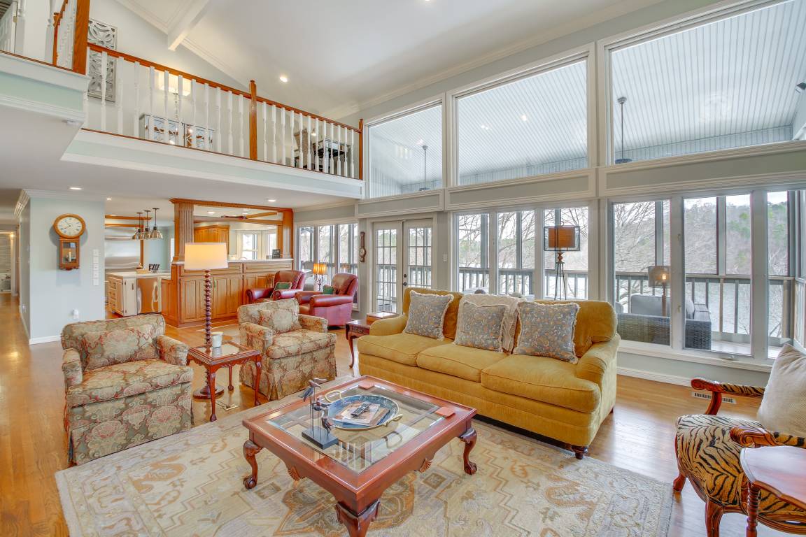 557 M² Villa ∙ 5 Bedrooms ∙ 10 Guests - Malvern, AR