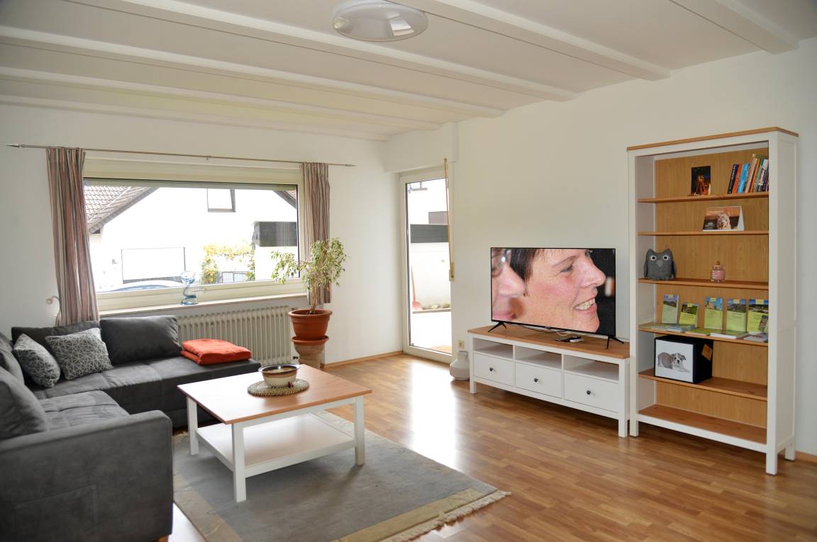 75 M² Ferienwohnung ∙ 1 Schlafzimmer ∙ 4 Gäste - Leinsweiler