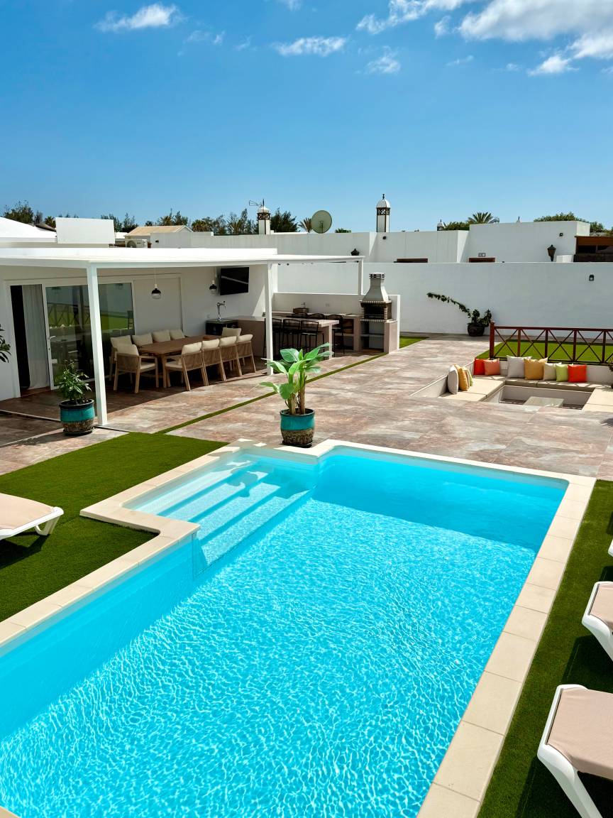 300 M² Villa ∙ 5 Habitaciones ∙ 12 Huéspedes - Playa Blanca, España