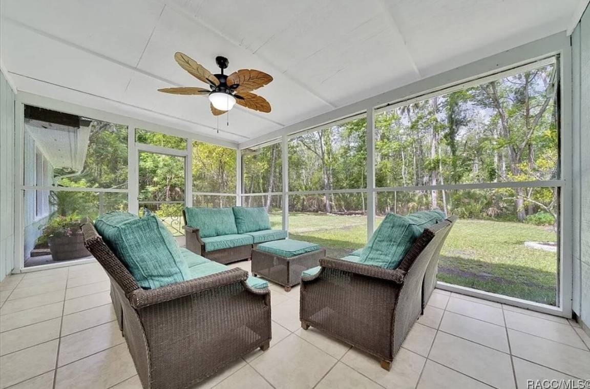 126 M² House ∙ 2 Bedrooms ∙ 4 Guests - Crystal River, FL