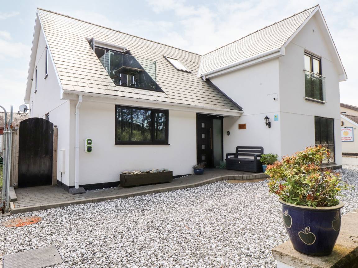 Cottage ∙ 4 Bedrooms ∙ 8 Guests - Harlech