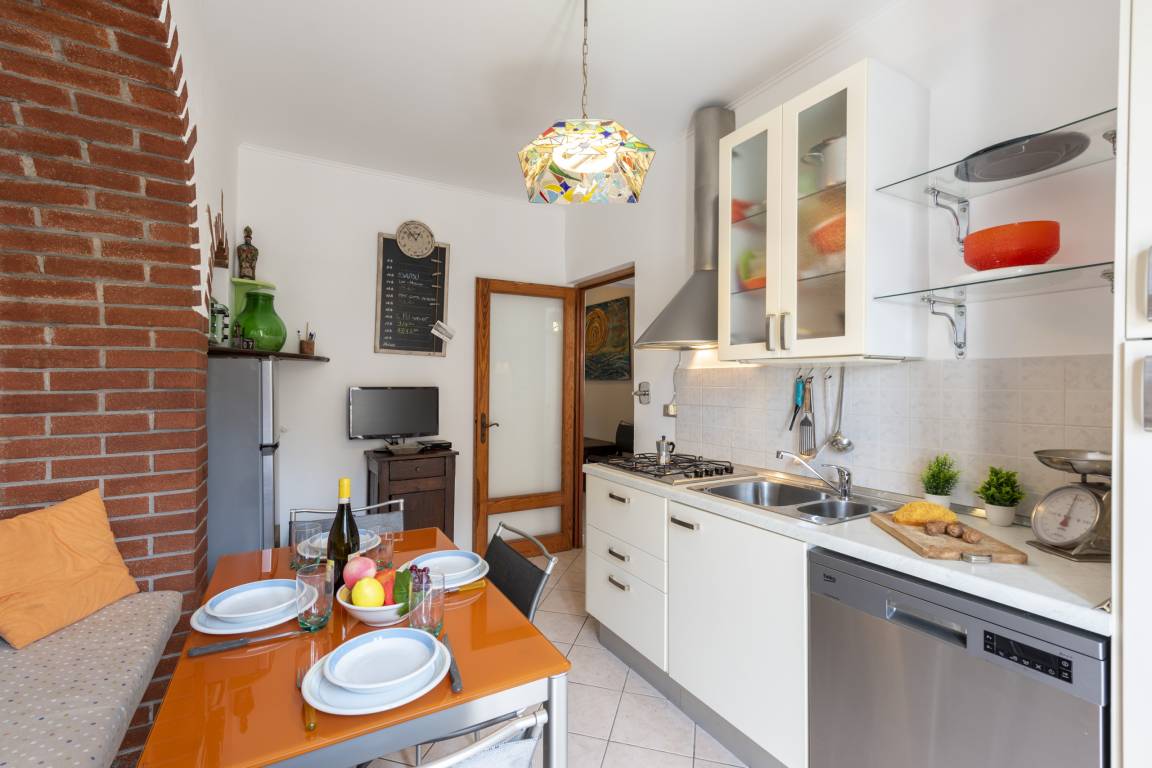 65 M² Apartment ∙ 1 Bedroom ∙ 4 Guests - Imperia