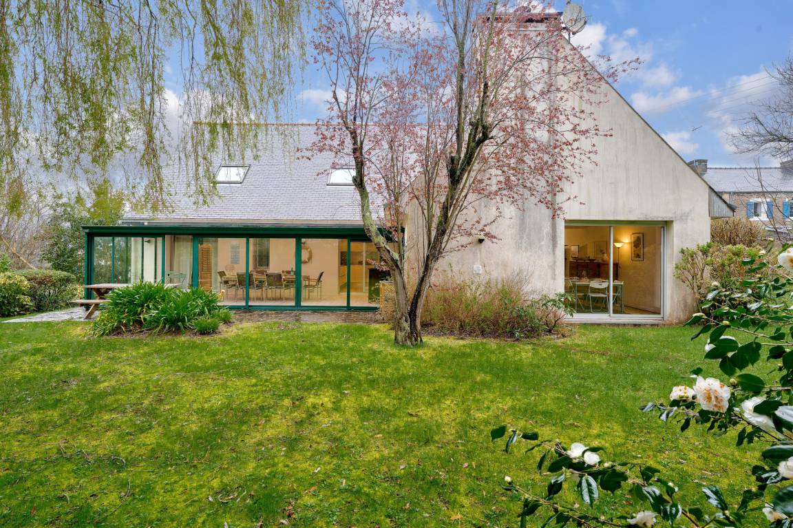 220 M² Maison De Vacances ∙ 6 Chambres ∙ 12 Personnes - Grand-Bé