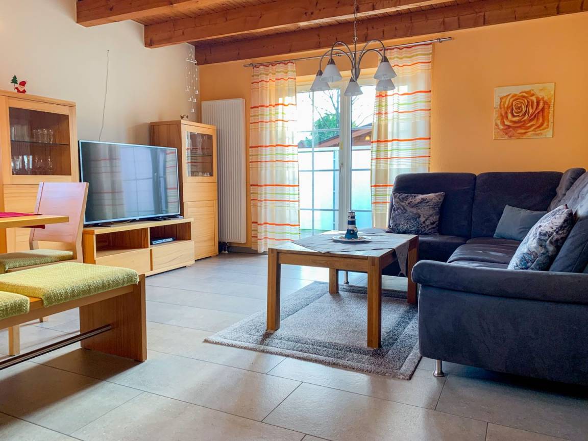 70 M² Ferienhaus ∙ 2 Schlafzimmer ∙ 5 Gäste - Wilhelmshaven