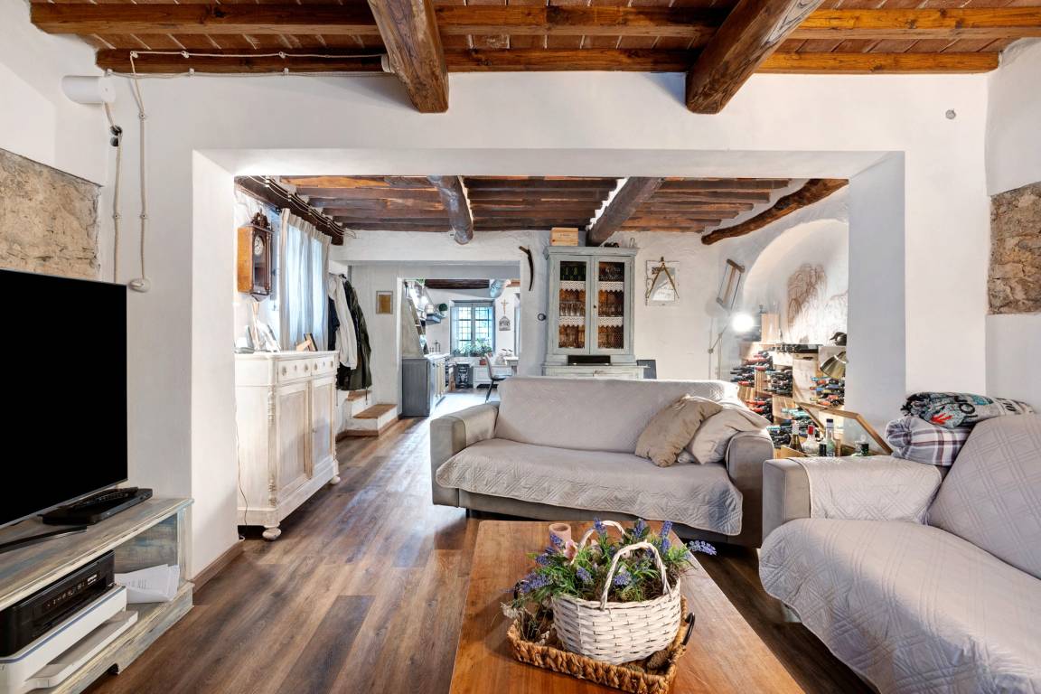 120 M² House ∙ 3 Bedrooms ∙ 9 Guests - Lucca