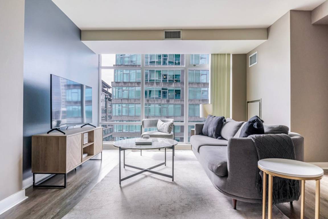 79 M² Apartment ∙ 2 Bedrooms ∙ 4 Guests - Bellevue, WA