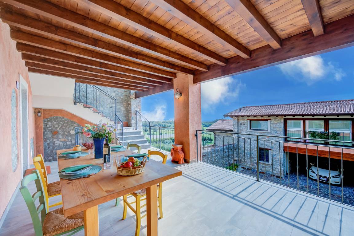 61 M² Ferienwohnung ∙ 1 Schlafzimmer ∙ 4 Gäste - Gardone Riviera