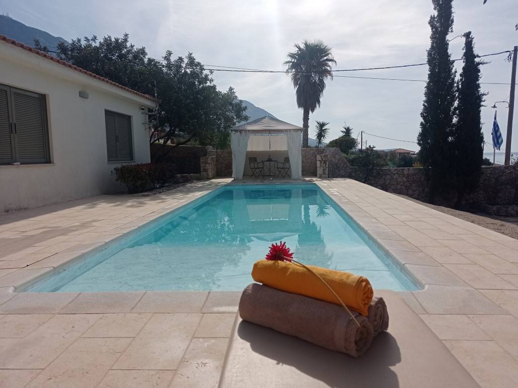 42 M² Villa ∙ 2 Bedrooms ∙ 2 Guests - Кефалиния