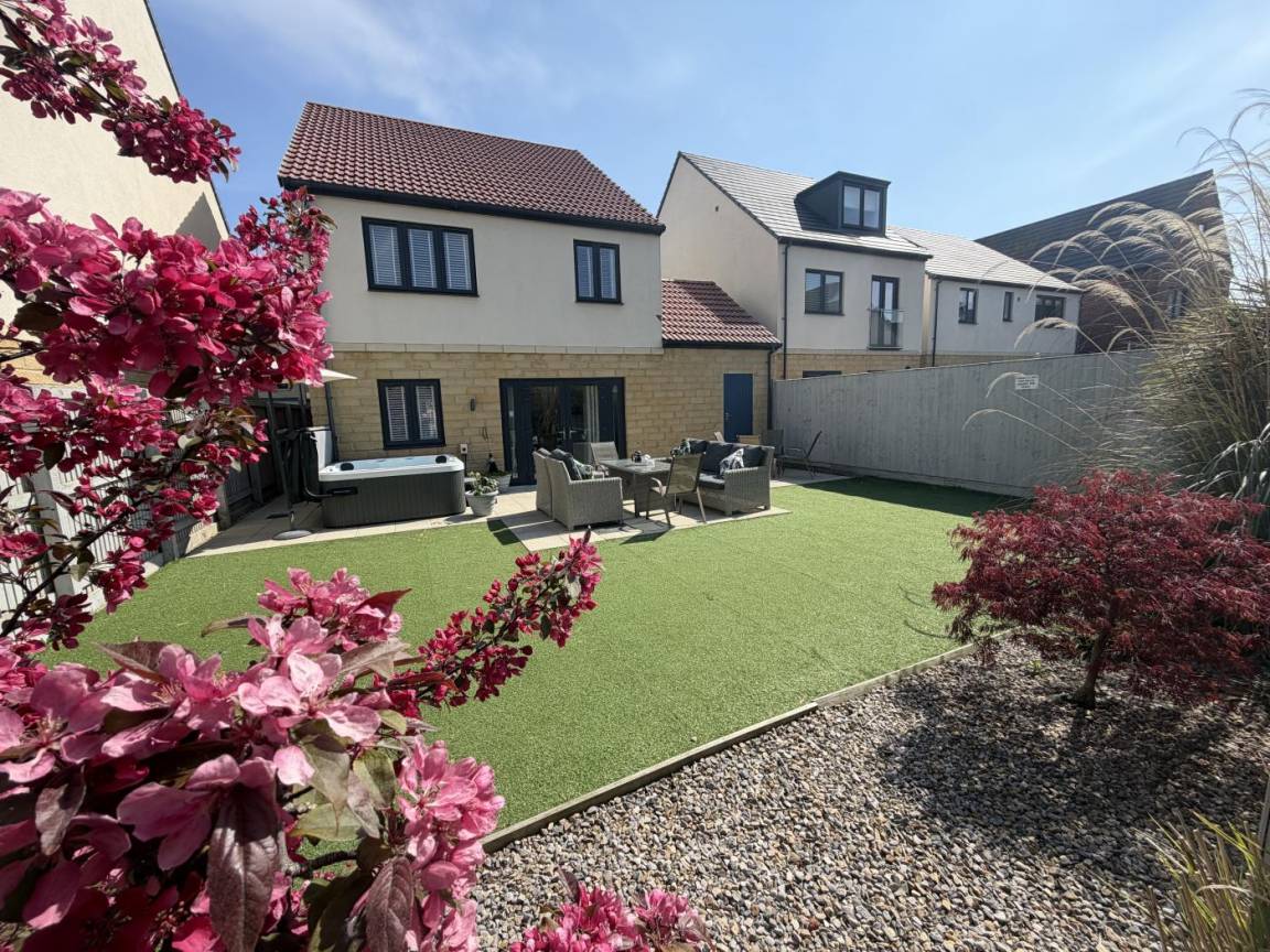 Cottage ∙ 4 Bedrooms ∙ 8 Guests - Sandsend Beach