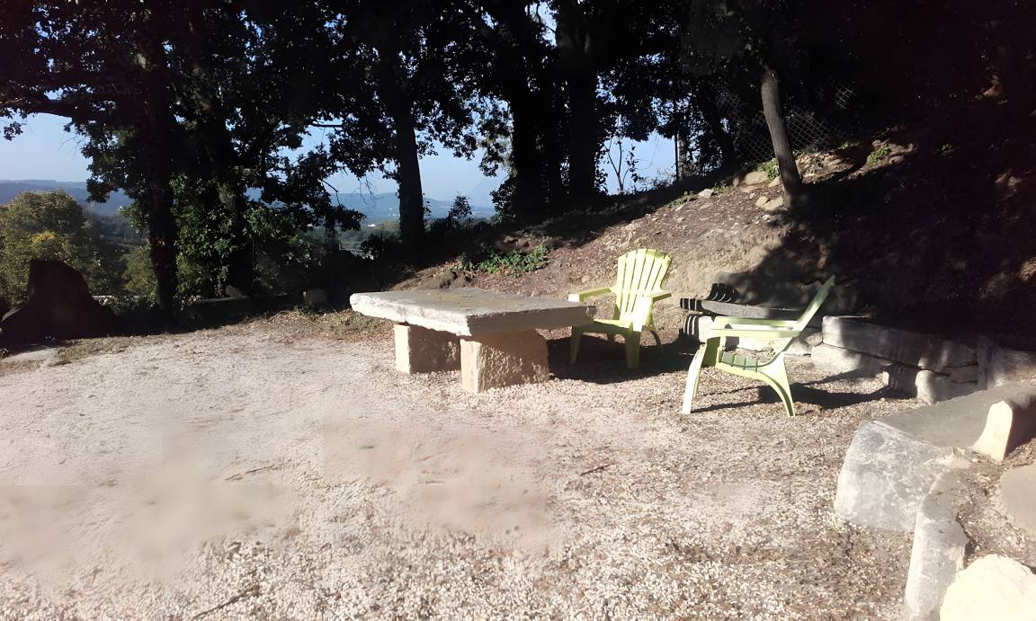 112 M² House ∙ 5 Bedrooms ∙ 8 Guests - Nyons