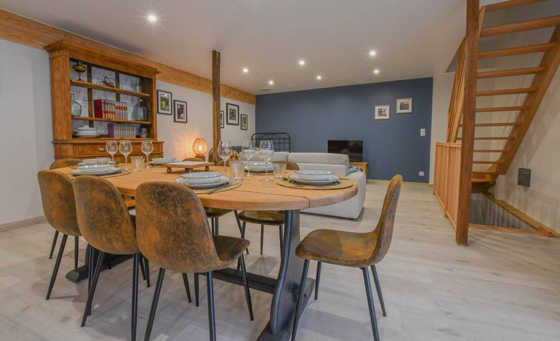 117 M² Gîte ∙ 3 Chambres ∙ 6 Personnes - Chaource