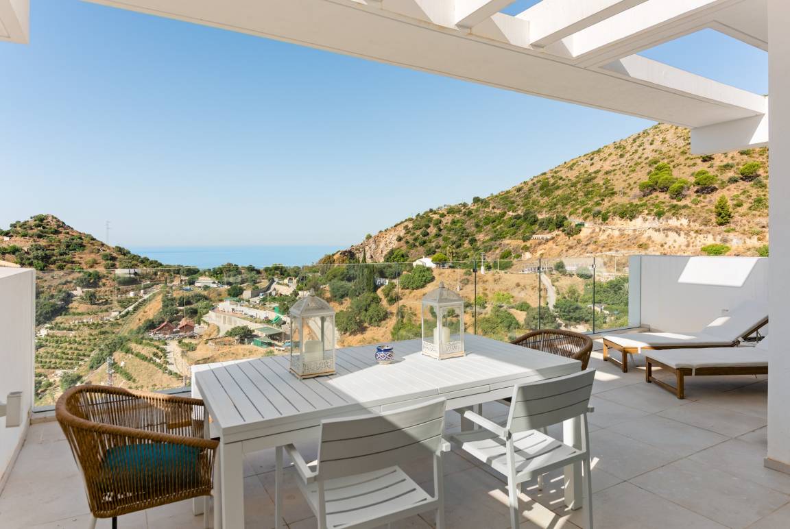 100 M² Appartement ∙ 2 Chambres ∙ 6 Personnes - Monda