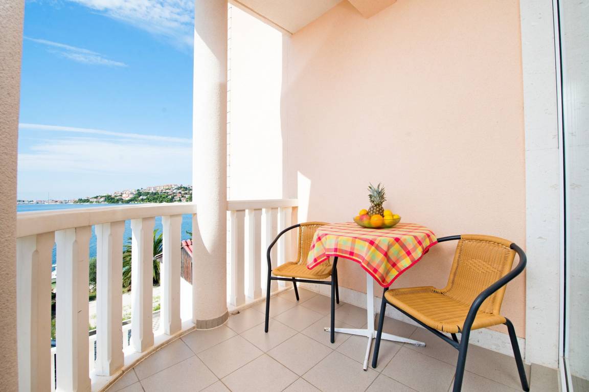 27 M² Apartamento ∙ 1 Habitación ∙ 4 Huéspedes - Primošten