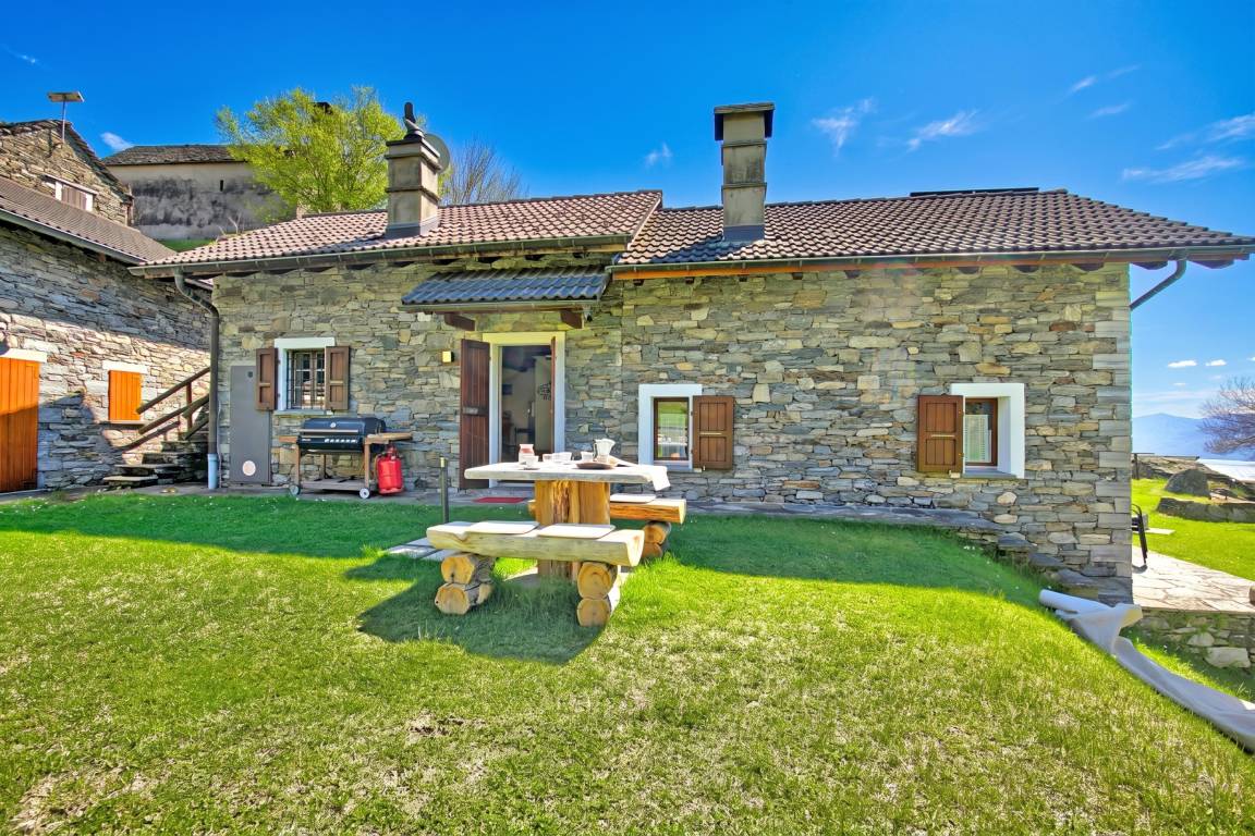 55 M² Chalet ∙ 1 Bedroom ∙ 3 Guests - Canton of Ticino