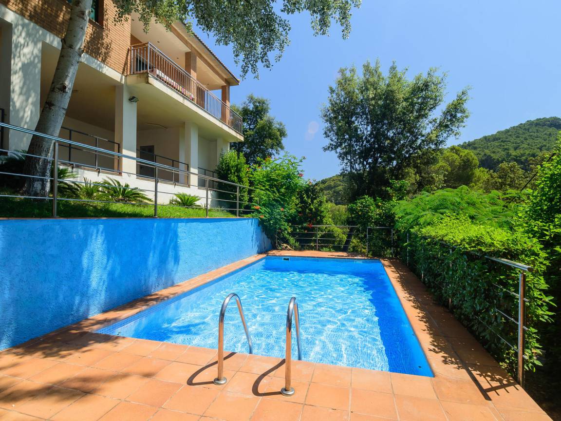 85 M² Mökki ∙ 3 Makuuhuonetta ∙ 6 Vierasta - Spain