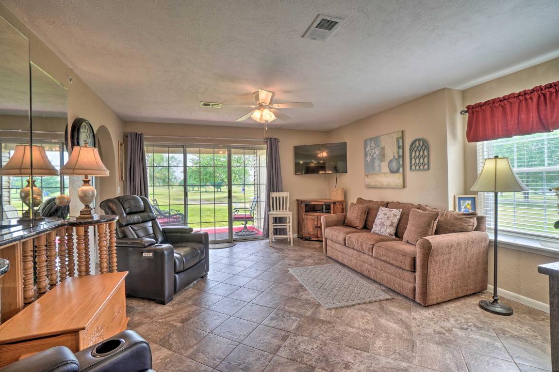 125 M² Apartment ∙ 2 Bedrooms ∙ 8 Guests - Lake Taneycomo, MO