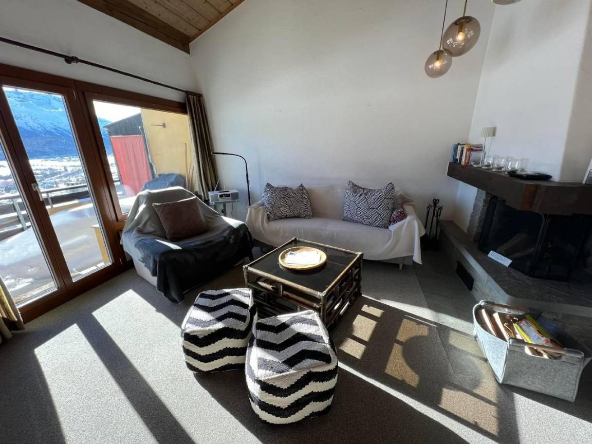 70 M² Appartement ∙ 2 Chambres ∙ 4 Personnes - Samedan