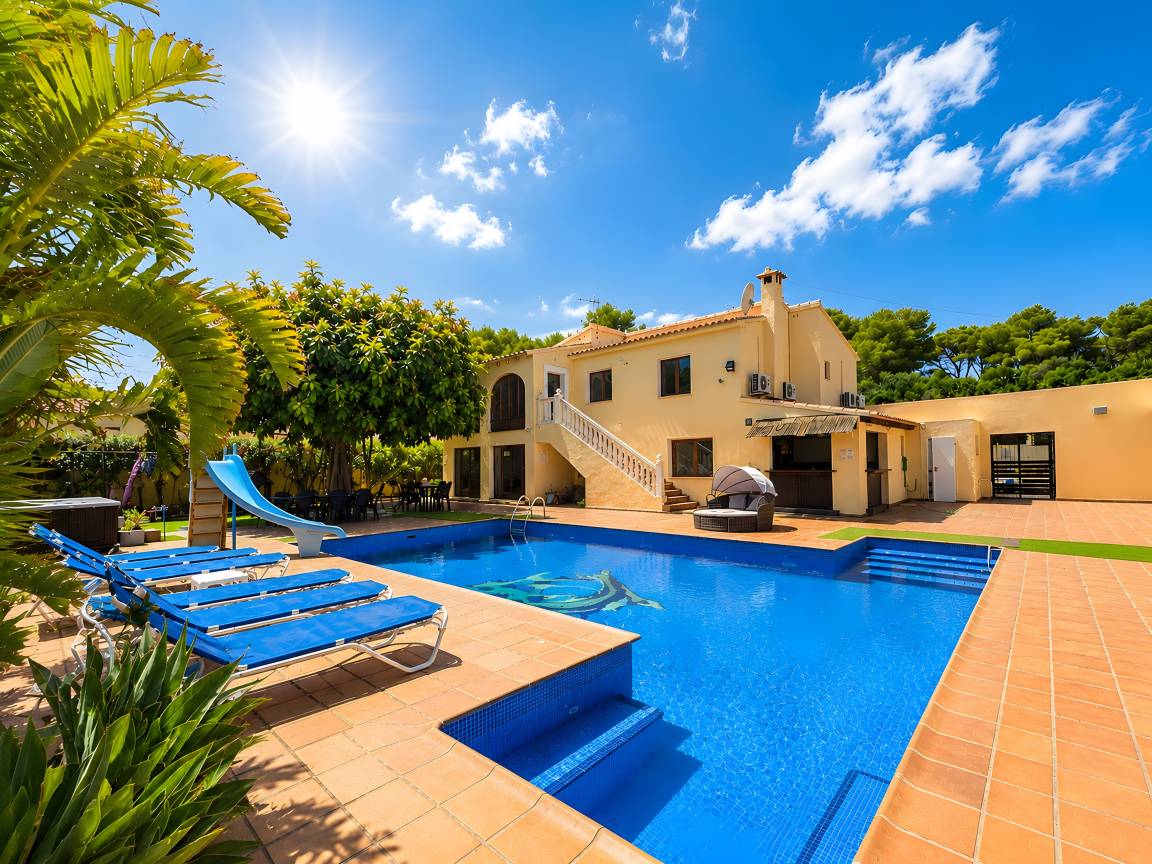 340 M² Villa ∙ 8 Schlafzimmer ∙ 16 Gäste - Benitachell