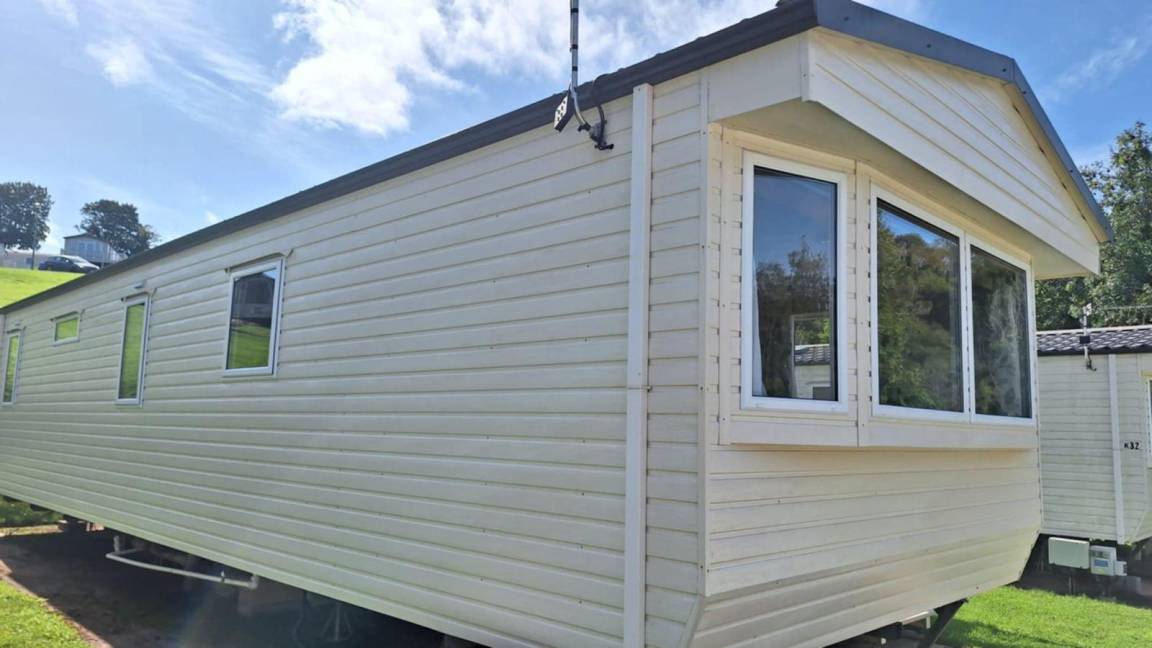 110 M² Cabin ∙ 3 Bedrooms ∙ 8 Guests - Totnes