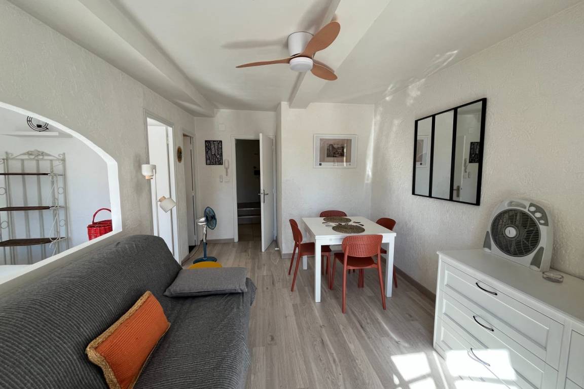 38 M² Appartement ∙ 1 Chambre ∙ 4 Personnes - La Crau