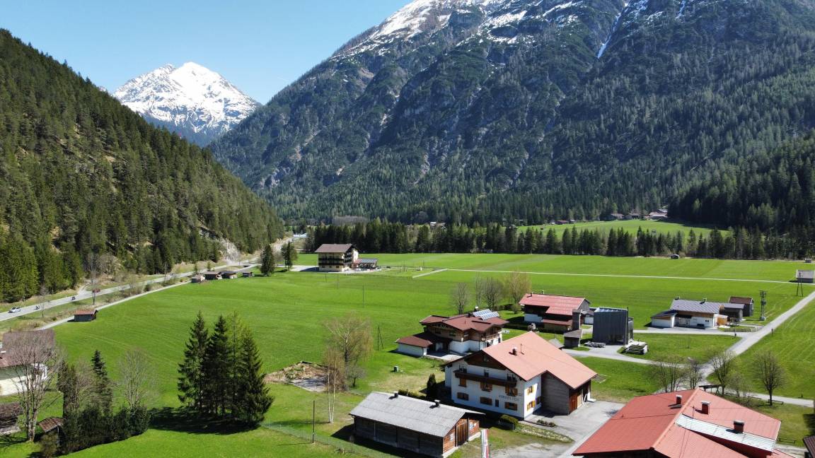 12 M² Hotel ∙ 1 Bedroom ∙ 2 Guests - Holzgau