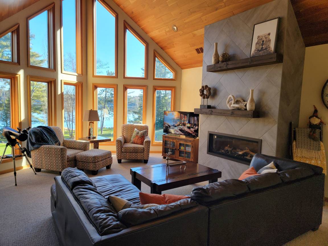 Condo ∙ 3 Bedrooms ∙ 6 Guests - Eagle River, WI