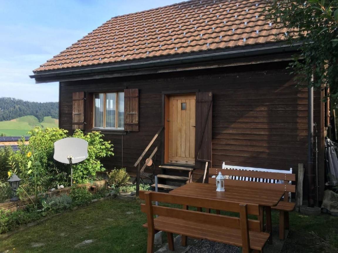 60 M² Ferienhaus ∙ 1 Schlafzimmer ∙ 4 Gäste - Giswil