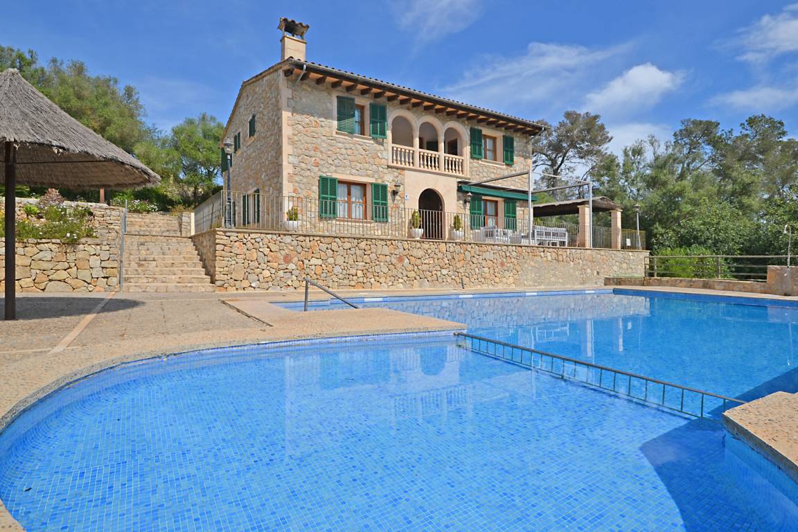 250 M² Cottage ∙ 5 Bedrooms ∙ 10 Guests - Petra