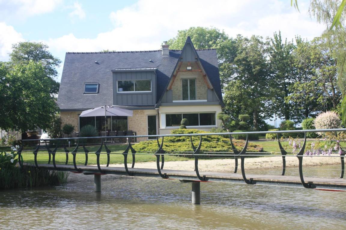 185 M² Gîte ∙ 6 Chambres ∙ 15 Personnes - La Guerche-de-Bretagne
